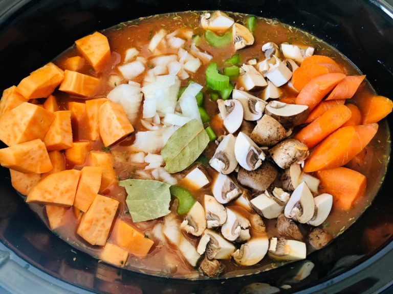 Slow Cooker Autumn Beef Stew - Roscoe's Recipes